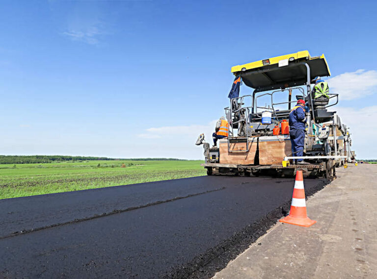 N220 Paver Training Courses | Nottingham, Derby